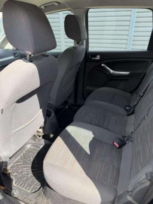 Pelēks Ford C-Max 2009 Kauņa, ar dzinēja tilpumu 1.56 L un nobraukumu 256 tūkst. km par 1550 €, foto 17 vietnē AUTOMOTO.COM.LV