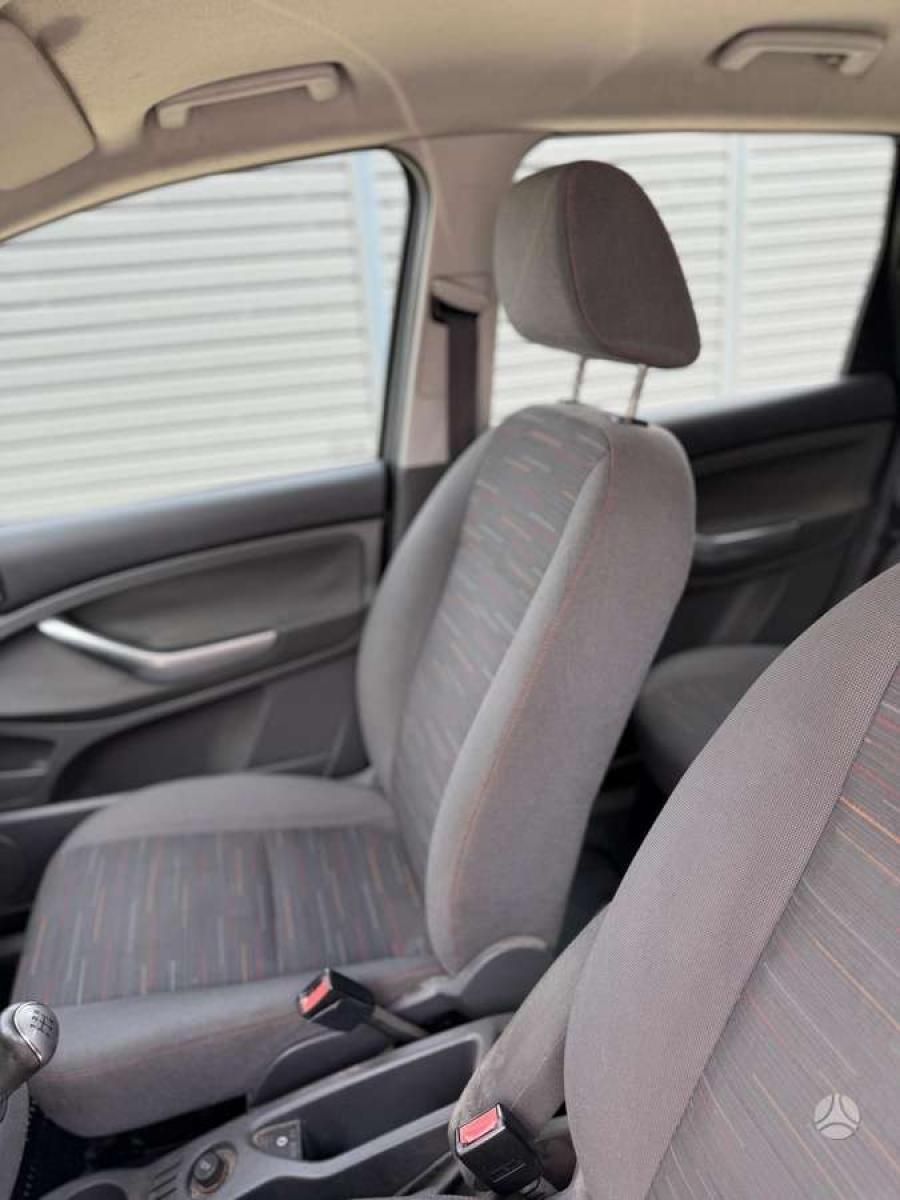 Pelēks Ford C-Max 2009 Kauņa, ar dzinēja tilpumu 1.56 L un nobraukumu 256 tūkst. km par 1550 €, foto 21 vietnē AUTOMOTO.COM.LV