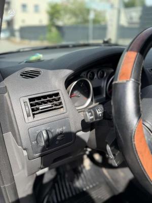Pelēks Ford C-Max 2009 Kauņa, ar dzinēja tilpumu 1.56 L un nobraukumu 256 tūkst. km par 1550 €, foto 24 vietnē AUTOMOTO.COM.LV