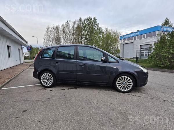 Grey Ford C-Max 2010 in Riga, with an engine capacity of 1.80 L and mileage of 317 thousand km for 2590 €, photo 8 on AUTOMOTO.COM.LV