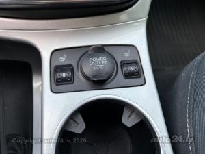 Grey Ford C-Max 2011 in Paide, with an engine capacity of 1.60 L and mileage of 281 thousand km for 3990 €, photo 20 on AUTOMOTO.COM.LV