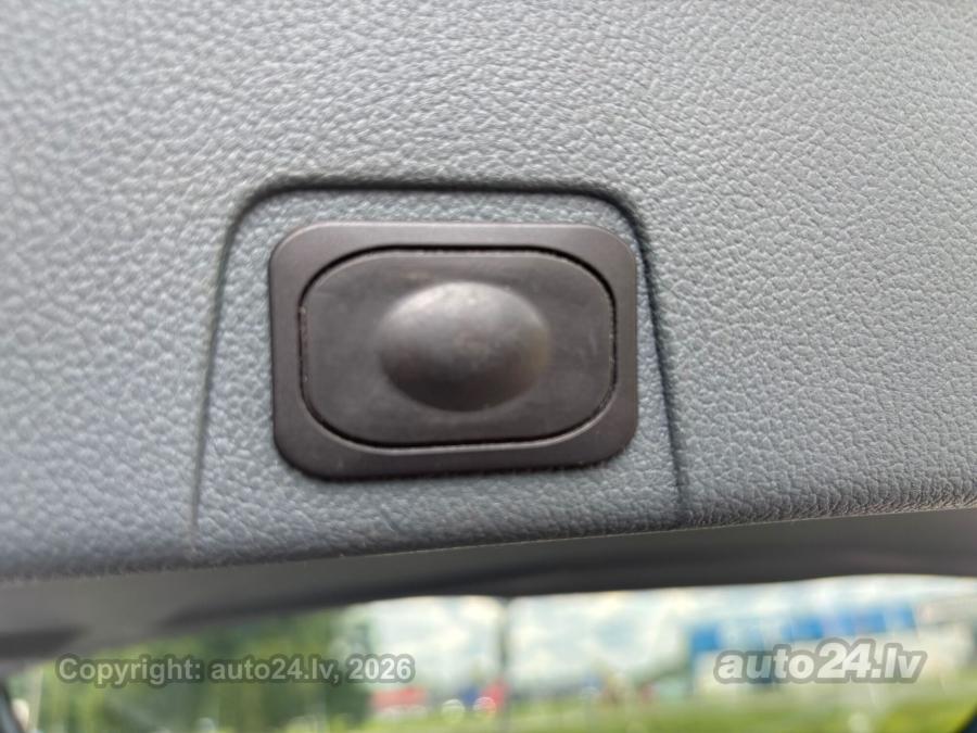 Grey Ford C-Max 2011 in Paide, with an engine capacity of 1.60 L and mileage of 281 thousand km for 3990 €, photo 27 on AUTOMOTO.COM.LV