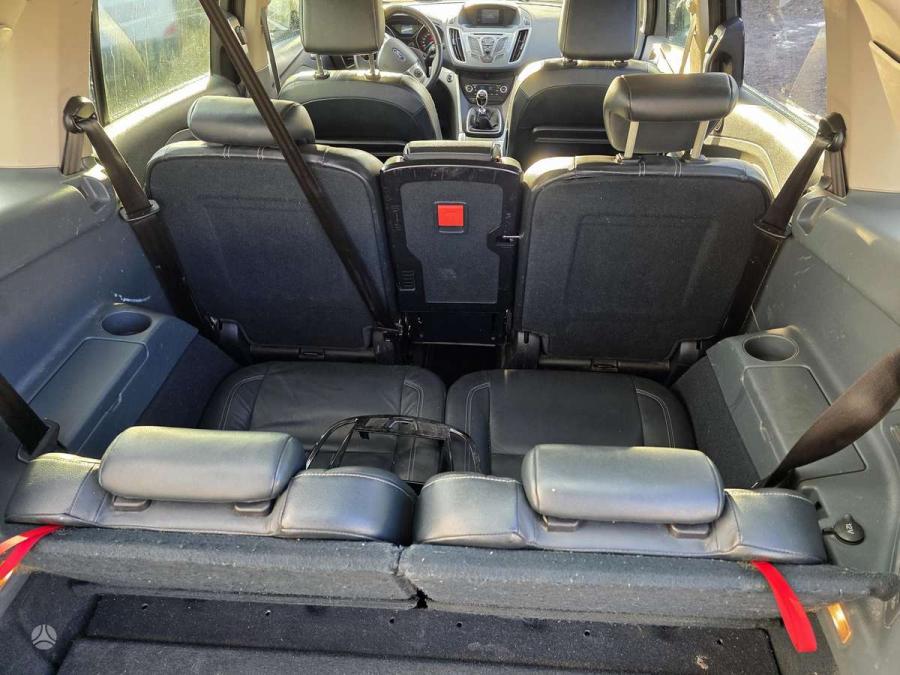 Grey Ford C-Max 2011 in Ukmerge, with an engine capacity of 1.56 L and mileage of 238 thousand km for 2850 €, photo 15 on AUTOMOTO.COM.LV