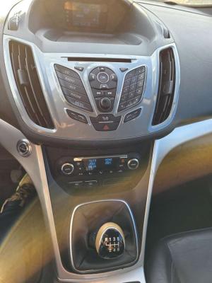 Grey Ford C-Max 2011 in Ukmerge, with an engine capacity of 1.56 L and mileage of 238 thousand km for 2850 €, photo 17 on AUTOMOTO.COM.LV