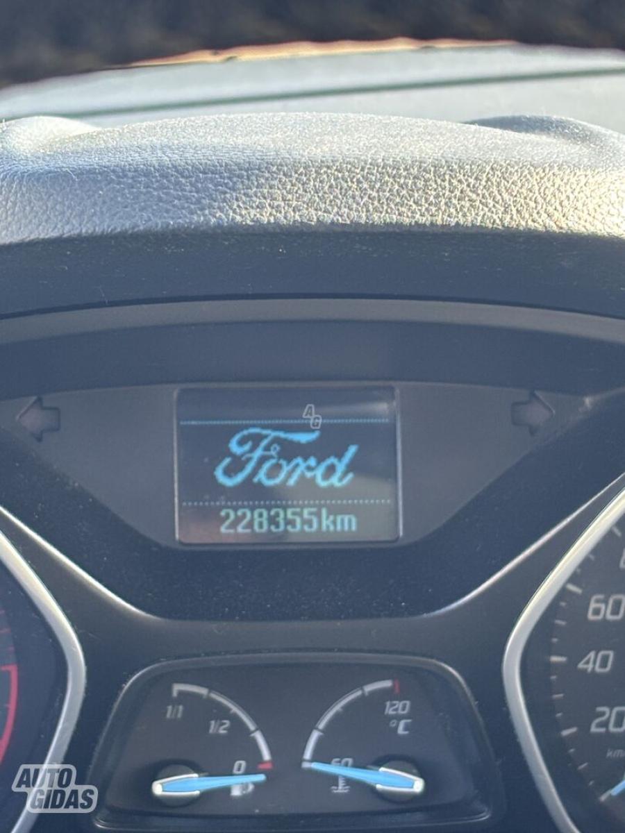 Pelēks Ford C-Max 2011 Kauņa, ar dzinēja tilpumu 1.60 L un nobraukumu 228 tūkst. km par 3050 €, foto 8 vietnē AUTOMOTO.COM.LV