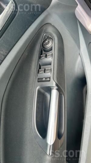 Grey Ford C-Max 2012 in Riga, with an engine capacity of 1.50 L and mileage of 470 thousand km for 2100 €, photo 8 on AUTOMOTO.COM.LV