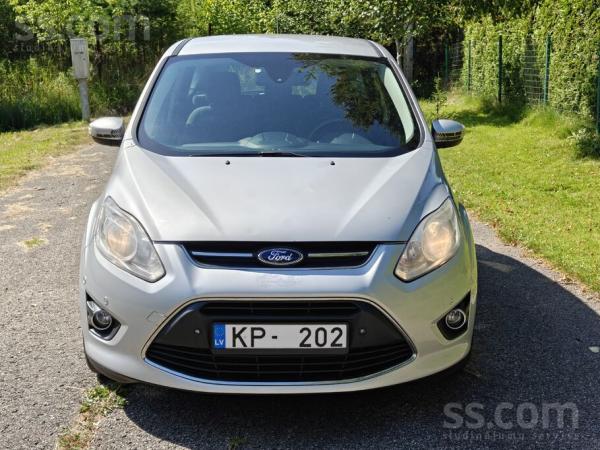 Grey Ford C-Max 2013 in Riga, with an engine capacity of 2.00 L and mileage of 146 thousand km for 5000 €, photo 2 on AUTOMOTO.COM.LV