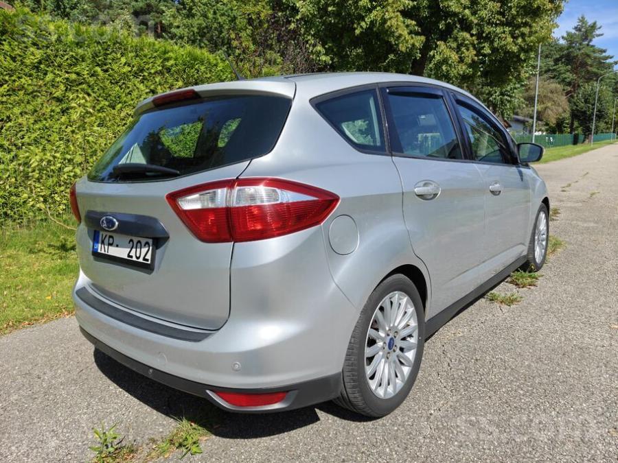 Grey Ford C-Max 2013 in Riga, with an engine capacity of 2.00 L and mileage of 146 thousand km for 5000 €, photo 5 on AUTOMOTO.COM.LV