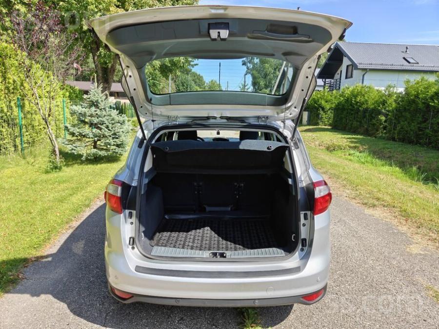 Grey Ford C-Max 2013 in Riga, with an engine capacity of 2.00 L and mileage of 146 thousand km for 5000 €, photo 10 on AUTOMOTO.COM.LV