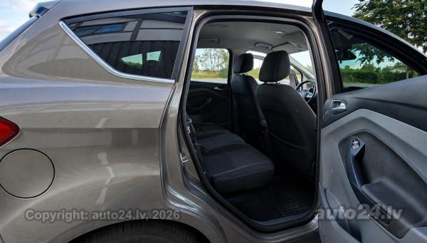 Grey Ford C-Max 2013 in Tallinn, with an engine capacity of 2.00 L and mileage of 118 thousand km for 6500 €, photo 10 on AUTOMOTO.COM.LV