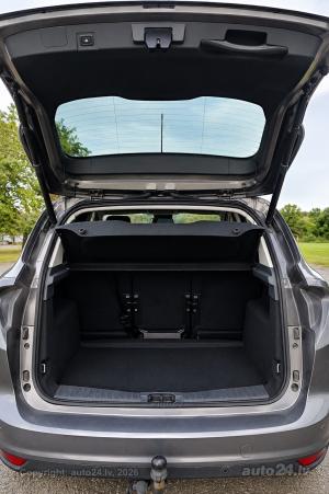 Pelēks Ford C-Max 2013 Tallina, ar dzinēja tilpumu 2.00 L un nobraukumu 118 tūkst. km par 6500 €, foto 11 vietnē AUTOMOTO.COM.LV