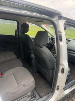 Grey Ford C-Max 2015 in Riga, with an engine capacity of 1.60 L and mileage of 270 thousand km for 8000 €, photo  on AUTOMOTO.COM.LV
