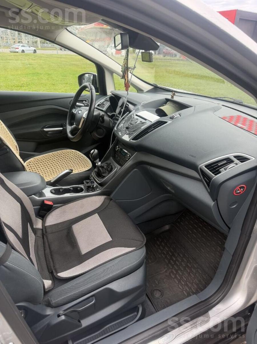 Grey Ford C-Max 2015 in Riga, with an engine capacity of 1.60 L and mileage of 270 thousand km for 8000 €, photo 3 on AUTOMOTO.COM.LV