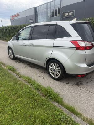Grey Ford C-Max 2015 in Riga, with an engine capacity of 1.60 L and mileage of 270 thousand km for 8000 €, photo 7 on AUTOMOTO.COM.LV