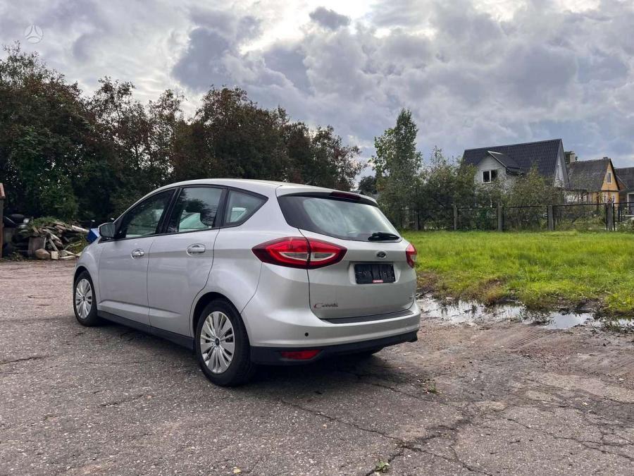 Grey Ford C-Max 2016 in Utena, with an engine capacity of 1.00 L and mileage of 176 thousand km for 3699 €, photo 8 on AUTOMOTO.COM.LV