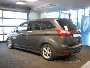 Pelēks Ford C-Max 2017 Tallina, ar dzinēja tilpumu 1.00 L un nobraukumu 99 tūkst. km par 7990 €, foto 5 vietnē AUTOMOTO.COM.LV