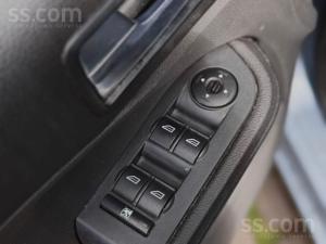 Ford C-Max 2004 Rīga, ar dzinēja tilpumu 1.60 L un nobraukumu 390 tūkst. km par 1250 €, foto 6 vietnē AUTOMOTO.COM.LV
