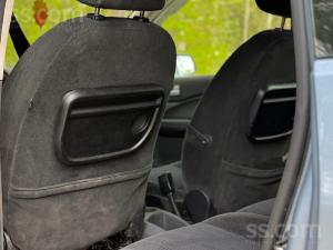 Ford C-Max 2004 Rīga, ar dzinēja tilpumu 1.60 L un nobraukumu 390 tūkst. km par 1250 €, foto 12 vietnē AUTOMOTO.COM.LV
