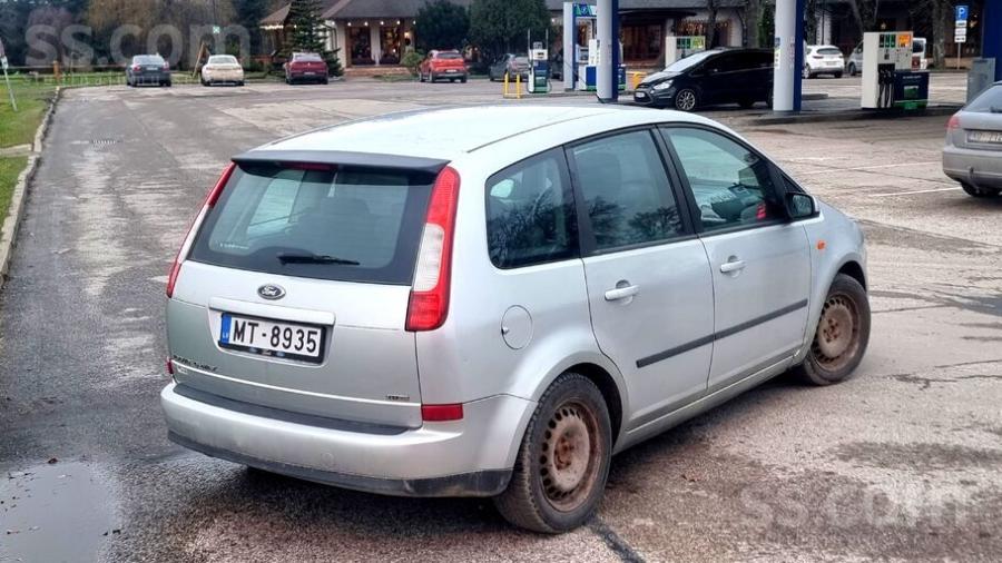 Ford C-Max 2005 in Cesis, with an engine capacity of 1.60 L and mileage of 292 thousand km for 1450 €, photo 5 on AUTOMOTO.COM.LV