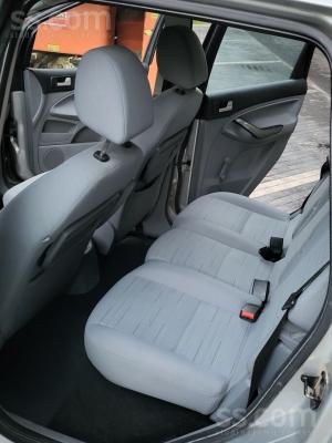 Ford C-Max 2007 in Riga, with an engine capacity of 1.80 L and mileage of 191 thousand km for 3800 €, photo 8 on AUTOMOTO.COM.LV
