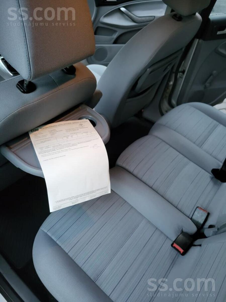 Ford C-Max 2007 in Riga, with an engine capacity of 1.80 L and mileage of 191 thousand km for 3800 €, photo 9 on AUTOMOTO.COM.LV
