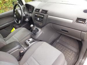 Ford C-Max 2007 in Utena, with an engine capacity of 1.60 L and mileage of 320 thousand km for 500 €, photo 6 on AUTOMOTO.COM.LV