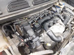 Ford C-Max 2007 in Utena, with an engine capacity of 1.60 L and mileage of 320 thousand km for 500 €, photo 8 on AUTOMOTO.COM.LV