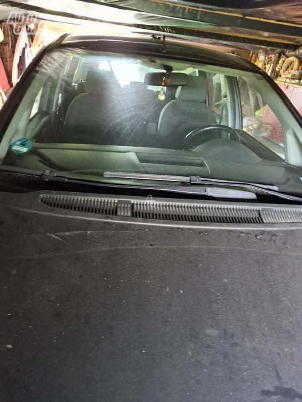 Ford C-Max 2008 in Telschi, with an engine capacity of 1.90 L and mileage of 300 thousand km for 1800 €, photo 5 on AUTOMOTO.COM.LV