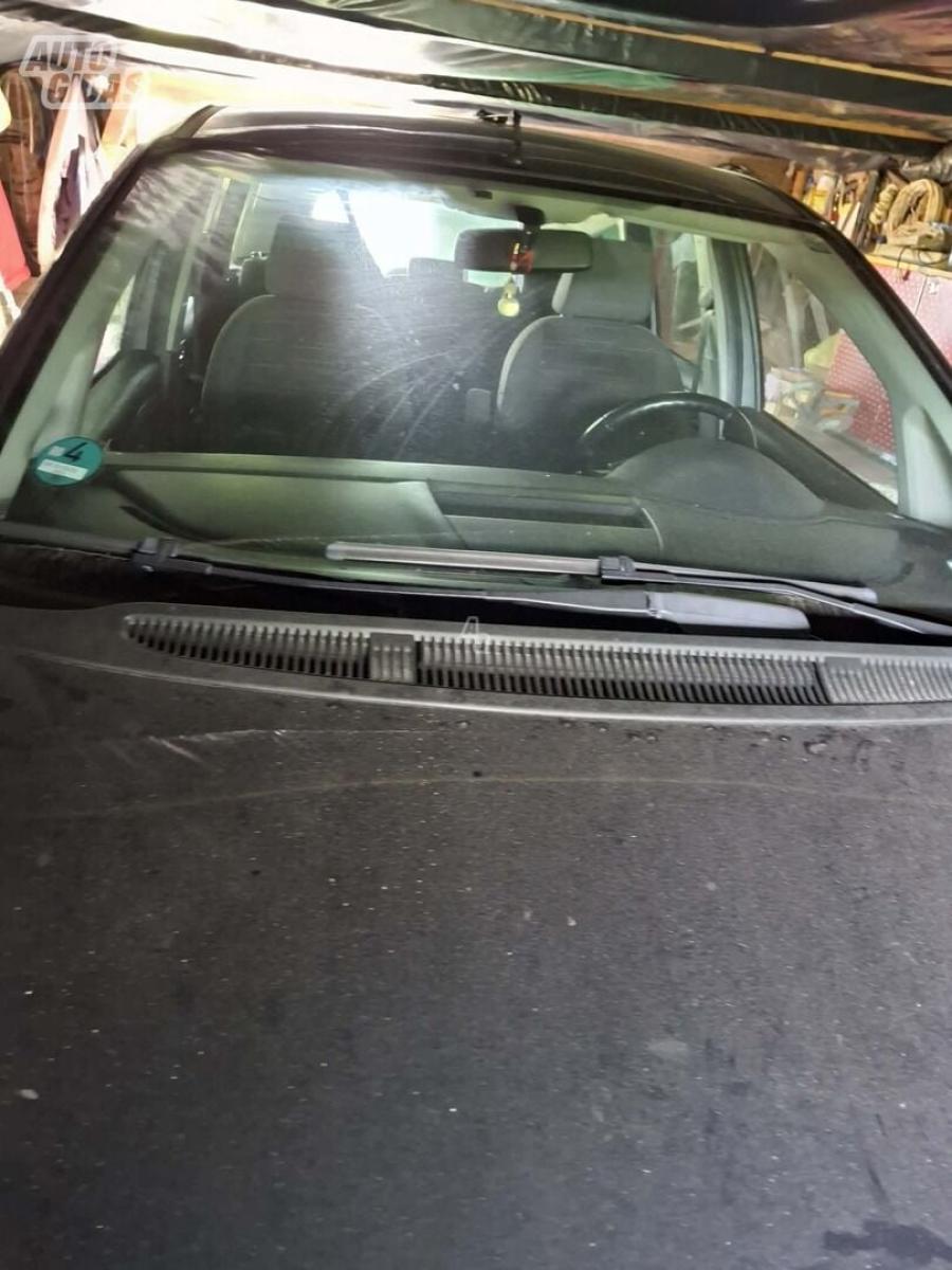Ford C-Max 2008 Telšiai, ar dzinēja tilpumu 1.90 L un nobraukumu 300 tūkst. km par 1800 €, foto 6 vietnē AUTOMOTO.COM.LV