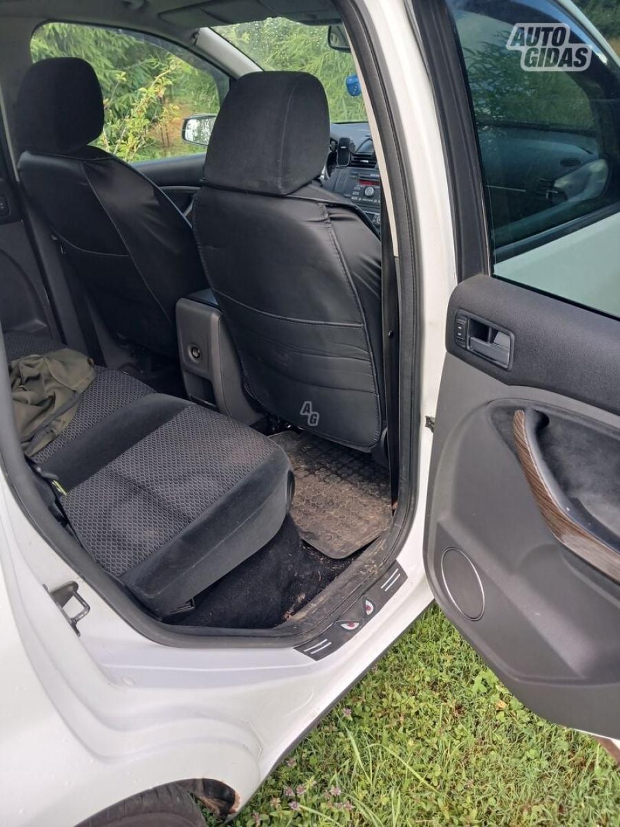 Ford C-Max 2008 in Raseiniai, with an engine capacity of 1.80 L and mileage of 336 thousand km for 1400 €, photo 1 on AUTOMOTO.COM.LV