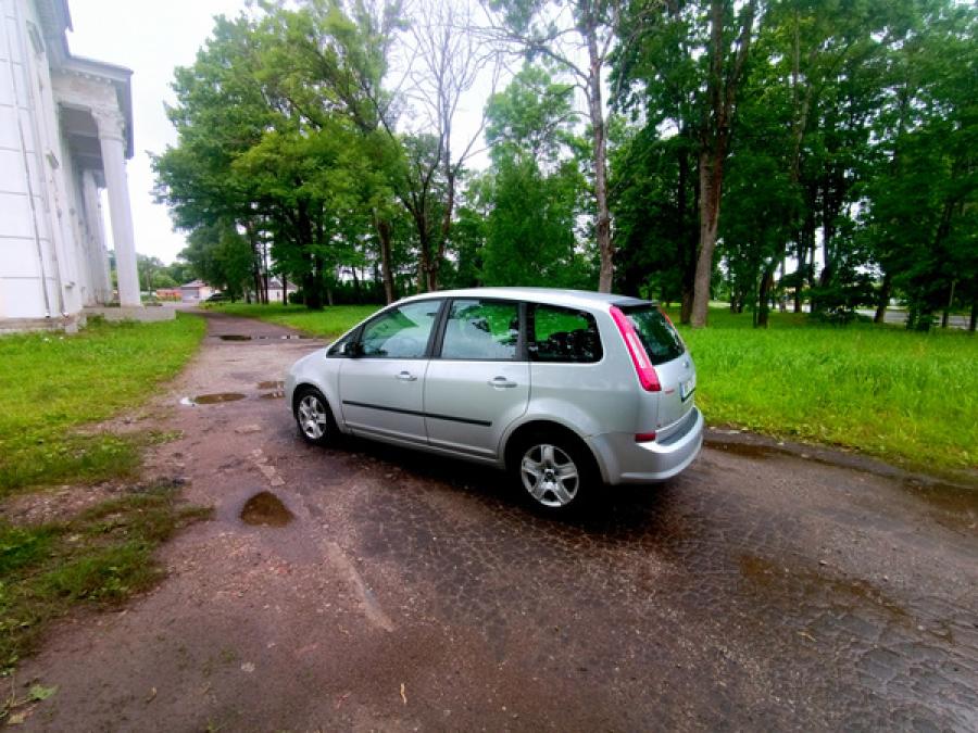 Ford C-Max 2008 in Kohtla-Jarve, with an engine capacity of 1.60 L and mileage of 286 thousand km for 1600 €, photo 7 on AUTOMOTO.COM.LV