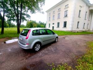 Ford C-Max 2008 in Kohtla-Jarve, with an engine capacity of 1.60 L and mileage of 286 thousand km for 1600 €, photo 13 on AUTOMOTO.COM.LV