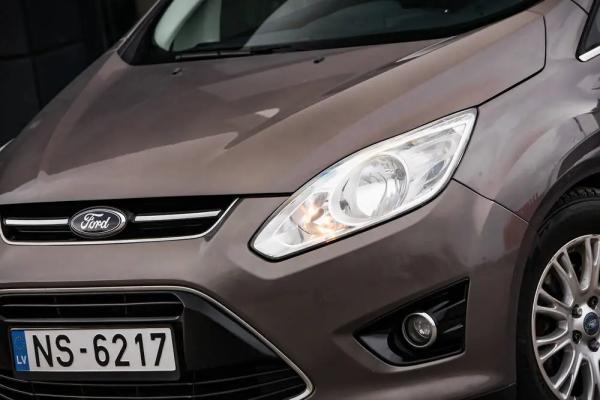 Ford C-Max 2014 in Jelgava, with an engine capacity of 1.60 L and mileage of 195 thousand km for 6500 €, photo 2 on AUTOMOTO.COM.LV