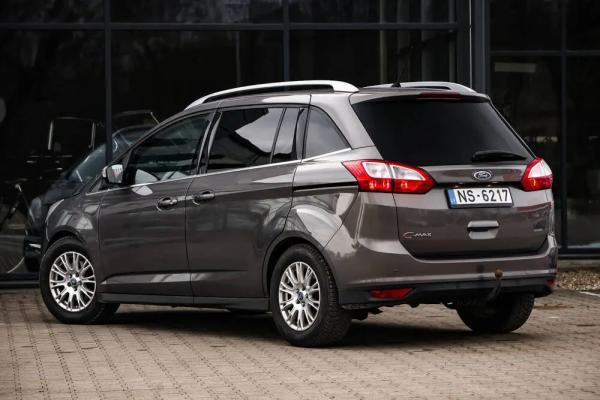 Ford C-Max 2014 in Jelgava, with an engine capacity of 1.60 L and mileage of 195 thousand km for 6500 €, photo 9 on AUTOMOTO.COM.LV