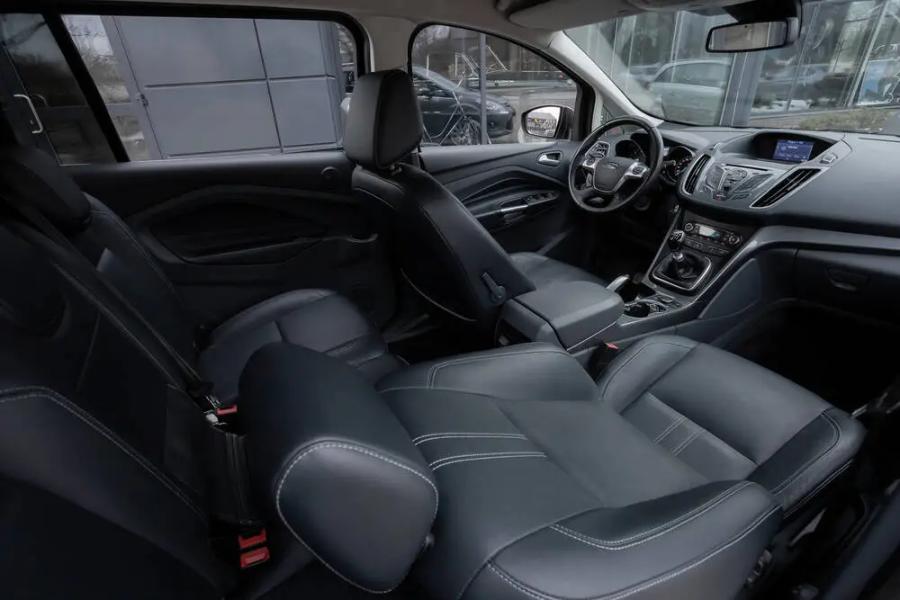 Ford C-Max 2014 Jelgava, ar dzinēja tilpumu 1.60 L un nobraukumu 195 tūkst. km par 6500 €, foto 22 vietnē AUTOMOTO.COM.LV