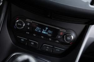 Ford C-Max 2014 Jelgava, ar dzinēja tilpumu 1.60 L un nobraukumu 195 tūkst. km par 6500 €, foto 26 vietnē AUTOMOTO.COM.LV