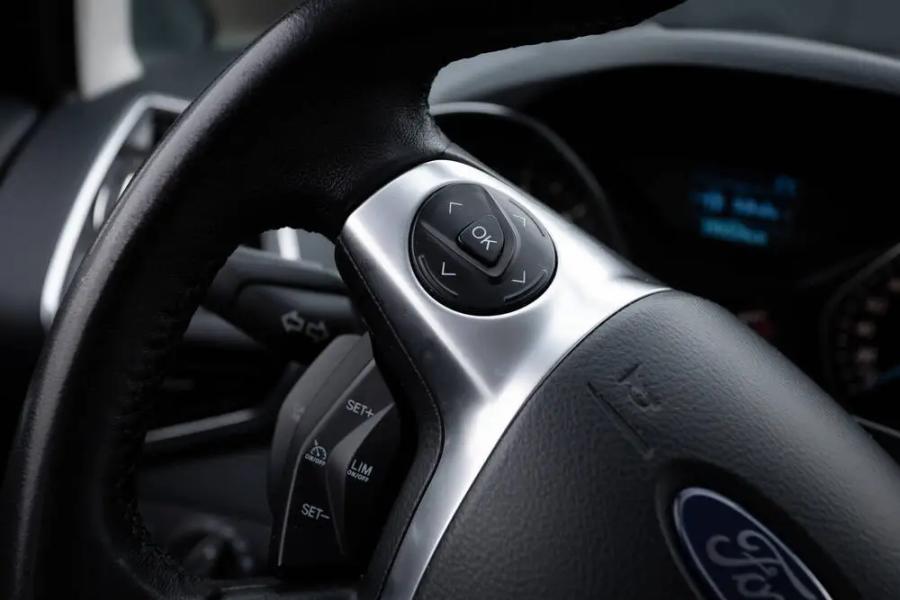 Ford C-Max 2014 Jelgava, ar dzinēja tilpumu 1.60 L un nobraukumu 195 tūkst. km par 6500 €, foto 31 vietnē AUTOMOTO.COM.LV