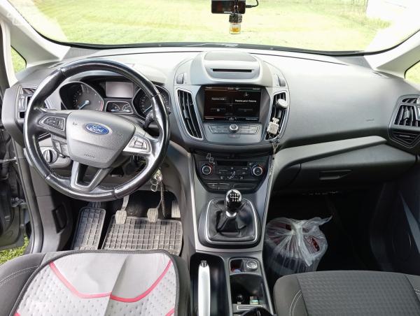 Ford C-Max 2016 in Raseiniai, with an engine capacity of 1.50 L and mileage of 230 thousand km for 6550 €, photo 5 on AUTOMOTO.COM.LV