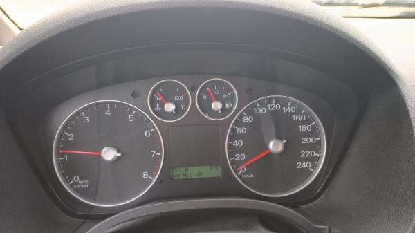 Ford C-Max 2004 in Klaipeda, with an engine capacity of 1.80 L and mileage of 187 thousand km for 490 €, photo 9 on AUTOMOTO.COM.LV