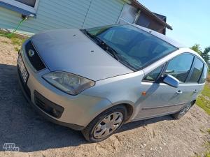 Ford C-Max 2004 in Raseiniai, with an engine capacity of 1.60 L and mileage of 275 thousand km for 740 €, photo 3 on AUTOMOTO.COM.LV