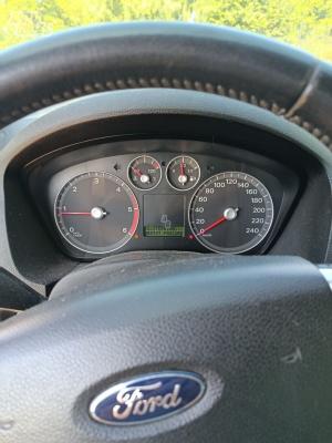 Ford C-Max 2004 in Raseiniai, with an engine capacity of 1.60 L and mileage of 275 thousand km for 740 €, photo 7 on AUTOMOTO.COM.LV