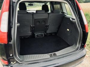 Ford C-Max 2005 in Marijampole, with an engine capacity of 1.60 L and mileage of 227 thousand km for 1250 €, photo 6 on AUTOMOTO.COM.LV