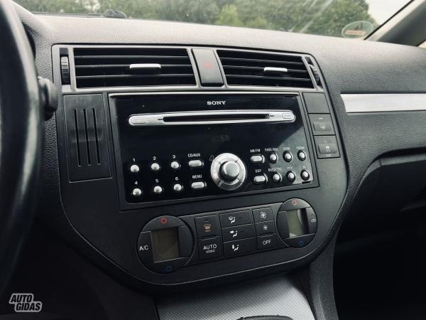 Ford C-Max 2005 in Marijampole, with an engine capacity of 1.60 L and mileage of 227 thousand km for 1250 €, photo 7 on AUTOMOTO.COM.LV