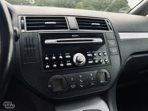 Ford C-Max 2005 in Marijampole, with an engine capacity of 1.60 L and mileage of 227 thousand km for 1250 €, photo 8 on AUTOMOTO.COM.LV