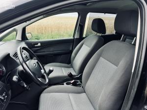 Ford C-Max 2005 in Marijampole, with an engine capacity of 1.60 L and mileage of 227 thousand km for 1250 €, photo 10 on AUTOMOTO.COM.LV