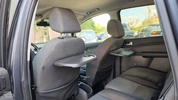 Ford C-Max 2005 in Siauliai, with an engine capacity of 1.60 L and mileage of 268 thousand km for 750 €, photo 8 on AUTOMOTO.COM.LV