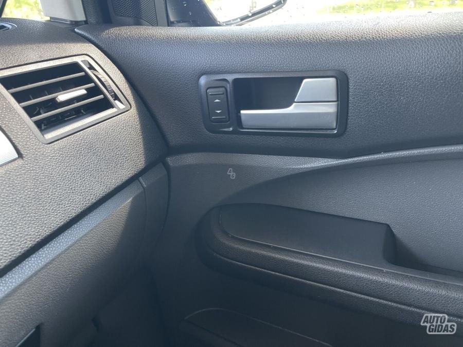 Ford C-Max 2005 Kauņa, ar dzinēja tilpumu 1.60 L un nobraukumu 196 tūkst. km par 1500 €, foto 29 vietnē AUTOMOTO.COM.LV