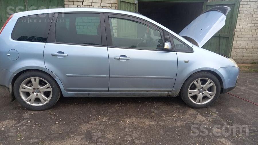 Ford C-Max 2006 in Riga, with an engine capacity of 2.00 L and mileage of 323 thousand km for 500 €, photo 3 on AUTOMOTO.COM.LV
