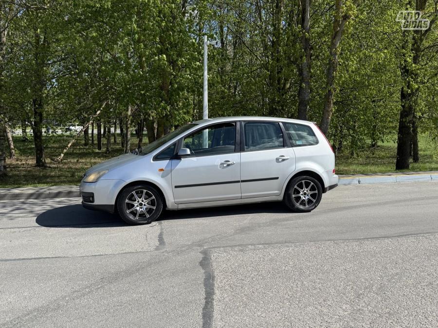 Ford C-Max 2006 in Siauliai, with an engine capacity of 2.00 L and mileage of 400 thousand km for 950 €, photo 4 on AUTOMOTO.COM.LV