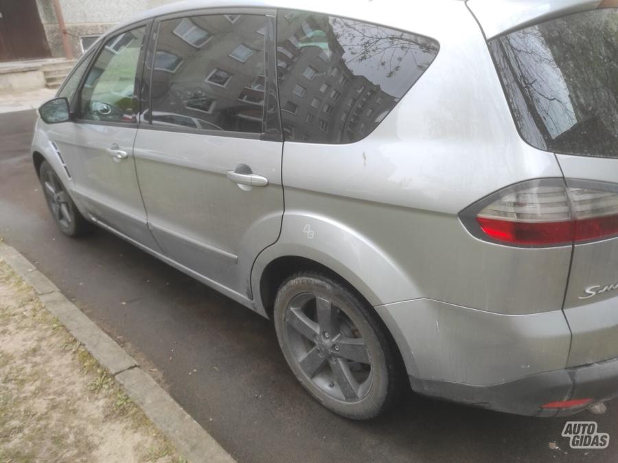 Ford C-Max 2006 Šauļi, ar dzinēja tilpumu 1.80 L un nobraukumu 230 tūkst. km par 1850 €, foto 7 vietnē AUTOMOTO.COM.LV